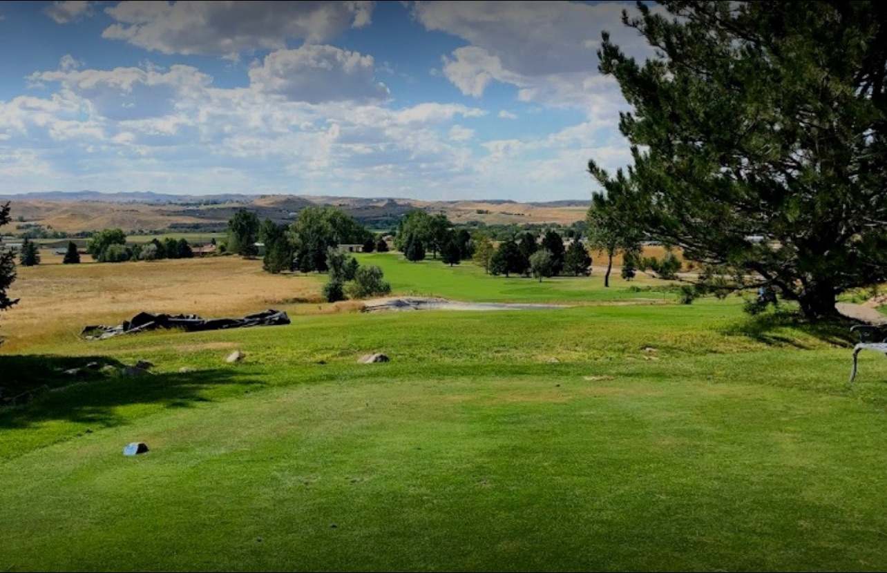 Douglas Golf Course - The Golfers Corner